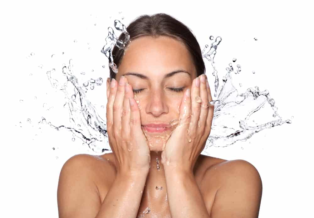 The 10 Best Natural and Organic Face Wash Cleansers of 2025 | The ...